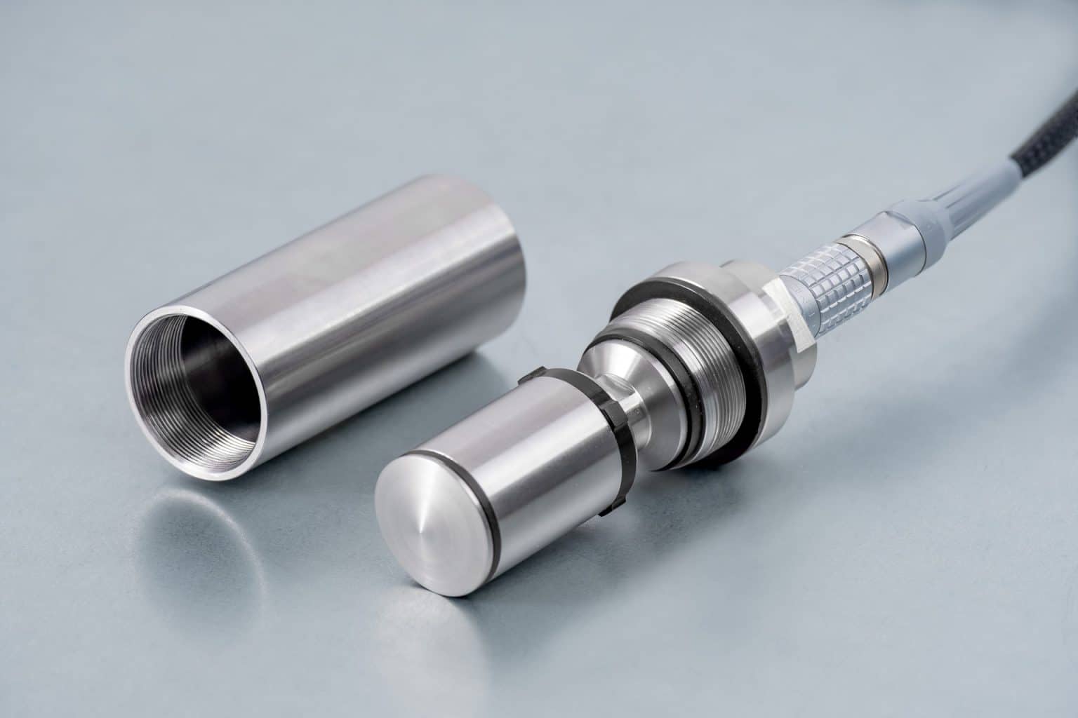 EPSILON+ Dielectricity Meter | flucon GmbH